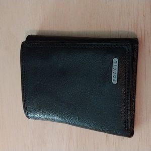 Fossil | Bags | Fossil Nwt Wallet | Poshmark